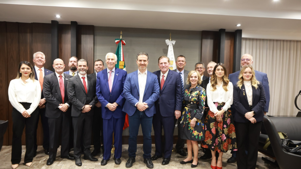 Monterrey dialoga vínculo socio-educativo con Texas